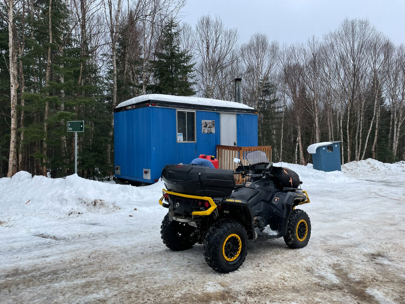 Randonnée hivernale en quad dans les Hautes-Laurentides - Planète Quad ...